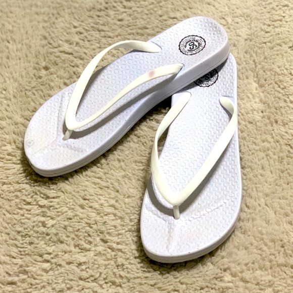 Authentic American Heritage | Shoes | Authentic American Heritage White ...